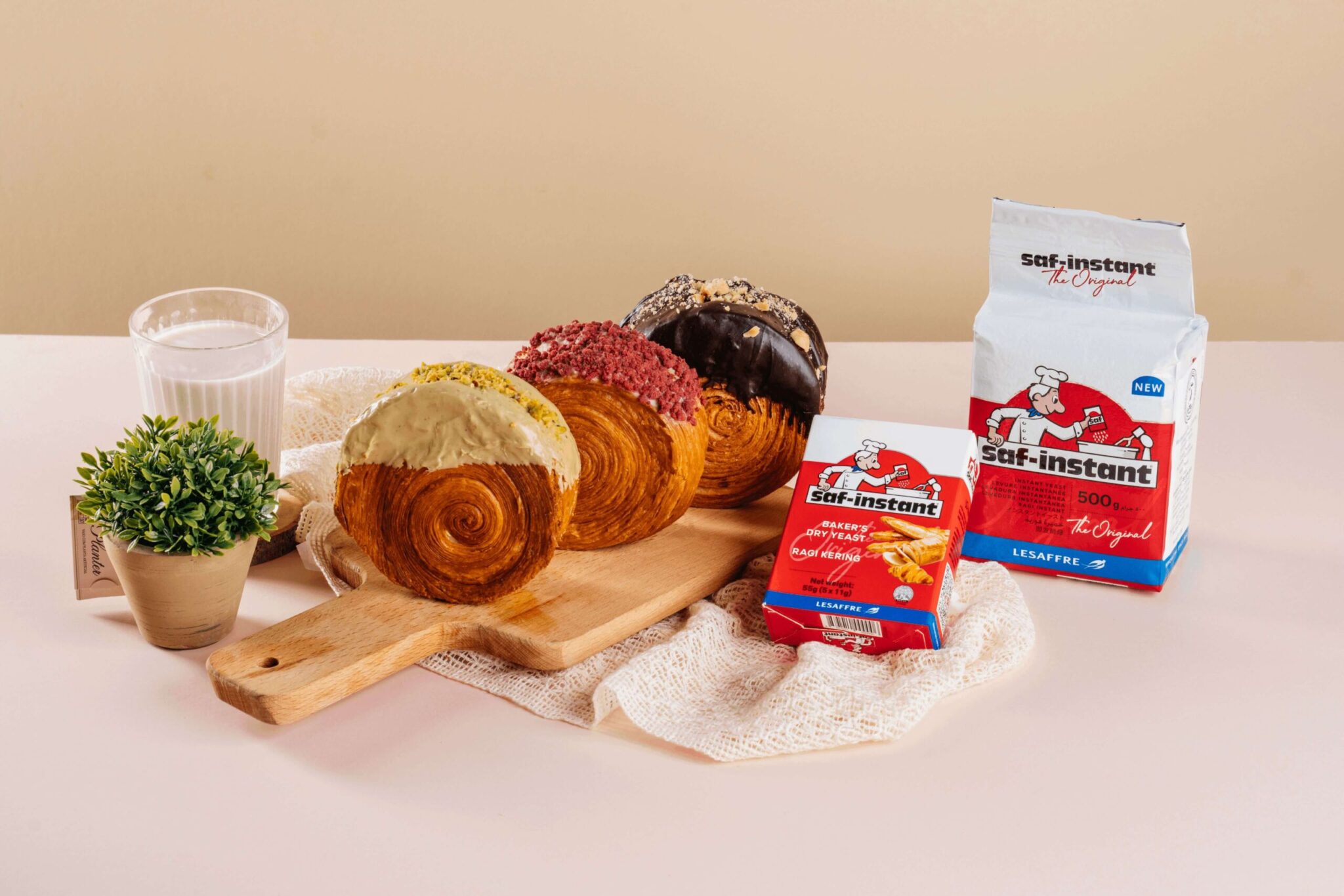 Bánh sừng bò Mỹ - Saf-instant Vietnam